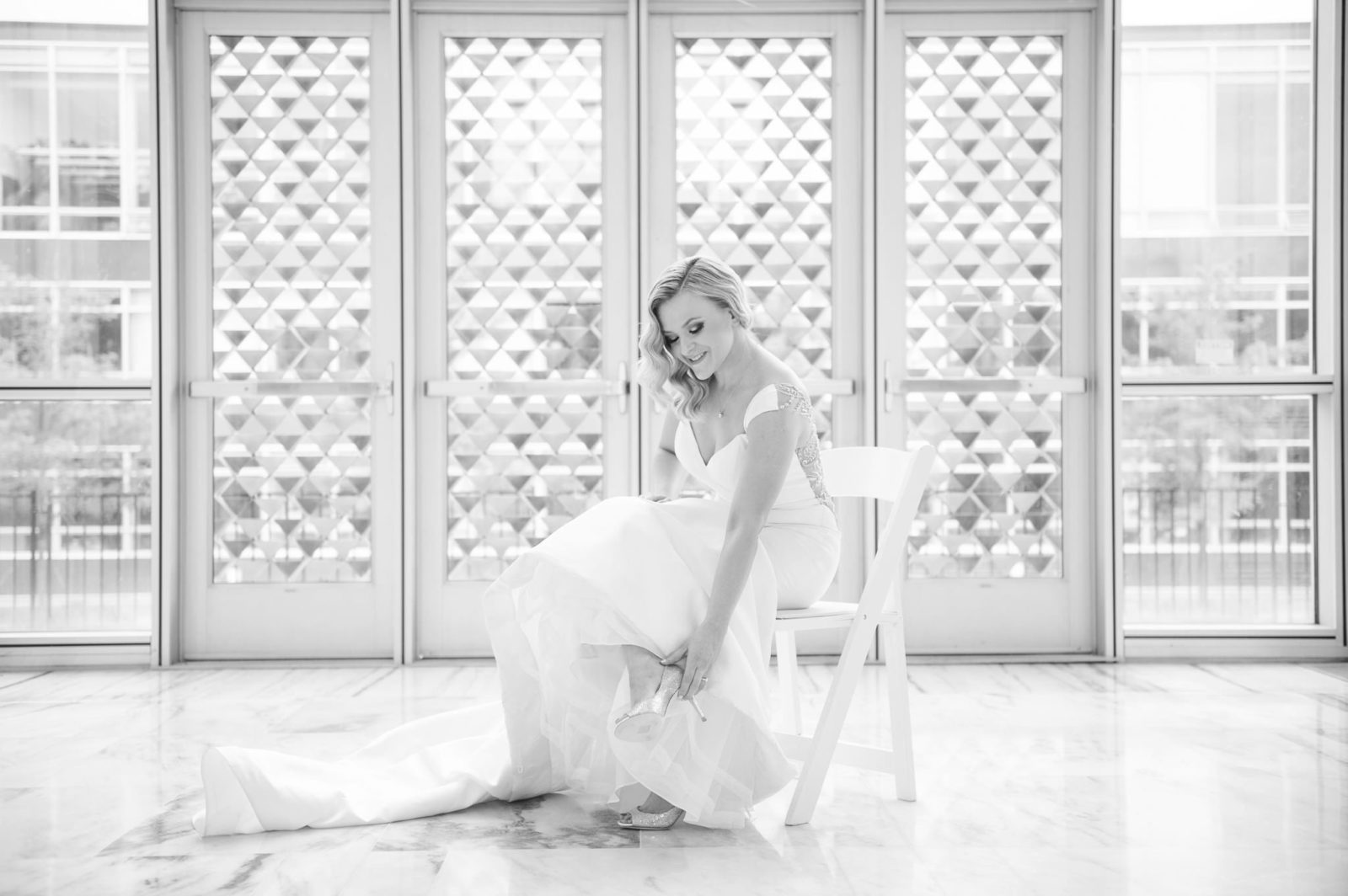 McGregor Conference + Cliff Bells Detroit Wedding - Brian Weitzel ...