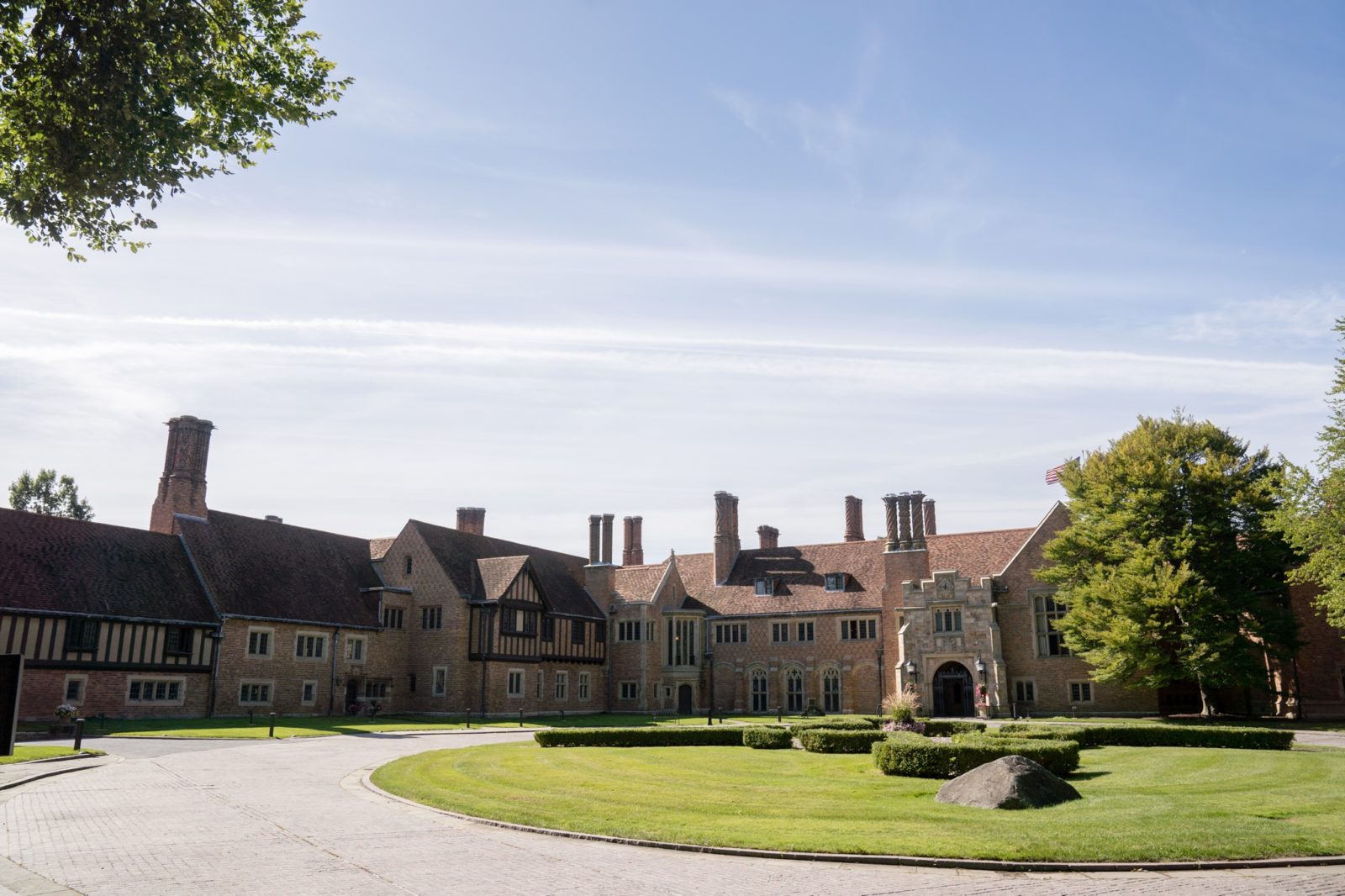 Meadowbrook Hall Wedding with Ken and Taylor - Brian Weitzel Photography